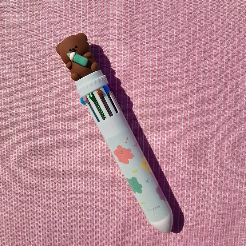 Pluma multicolor en Ciudad Nezahualcoyotl