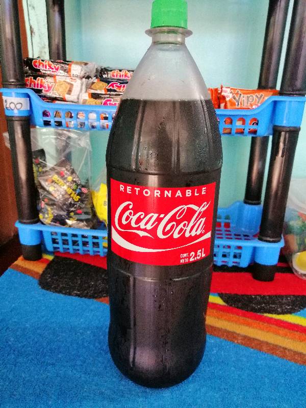 Coca cola retornable 2.5 litros en Turrialba