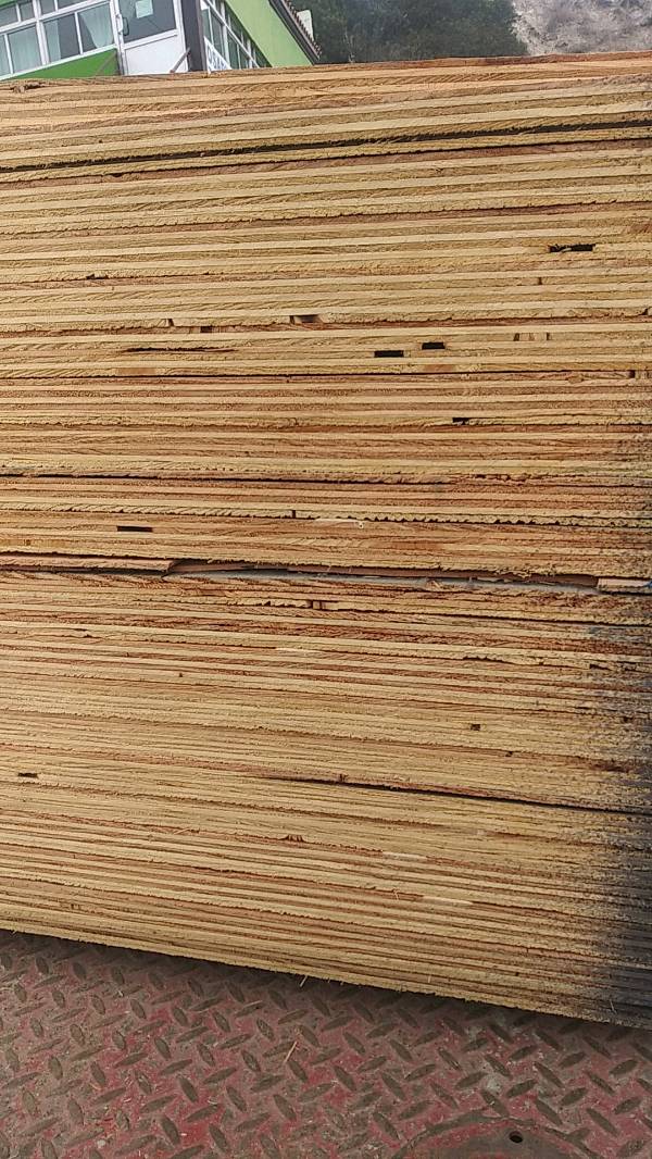 Triplay ranurado 1/2 en Ensenada