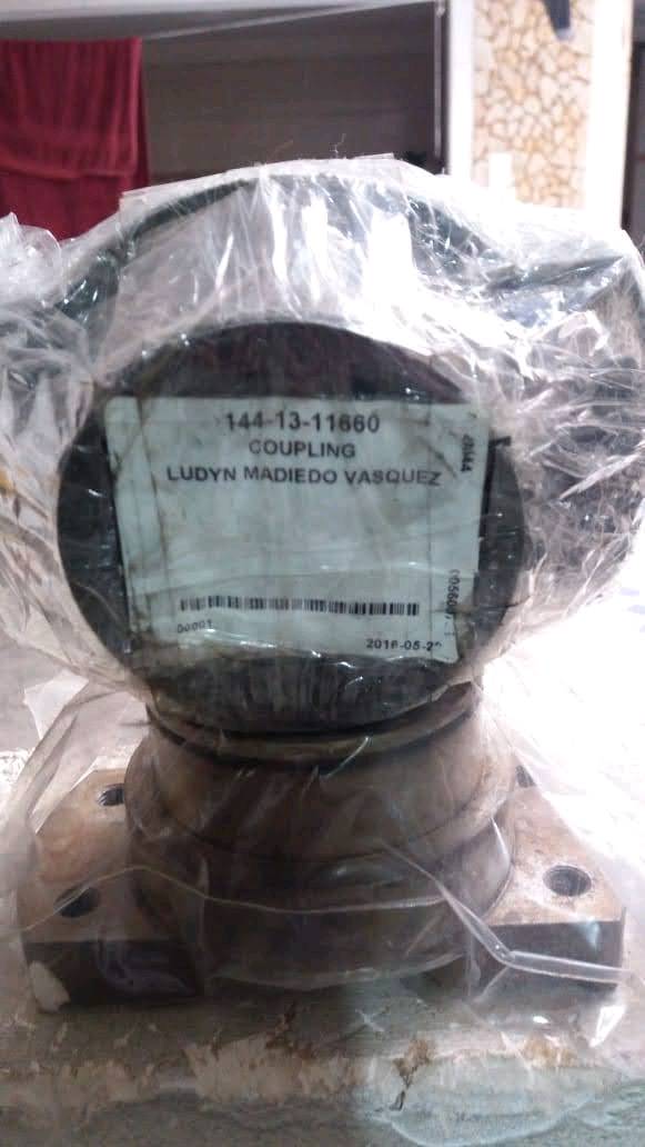 Acople convertidor Komatsu 144-13-11660 en Bogotá