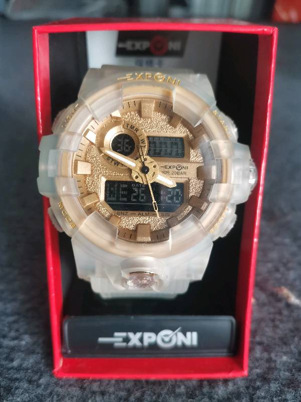 Reloj exponí caballero en Chalatenango