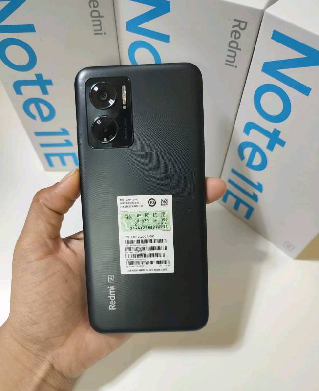 XIAOMI REDMI NOTE 11E 5G 128GB/6 GB DE RAM (ASIA) en Santo Domingo