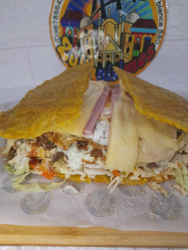 Patacón de Pollo en Chillán