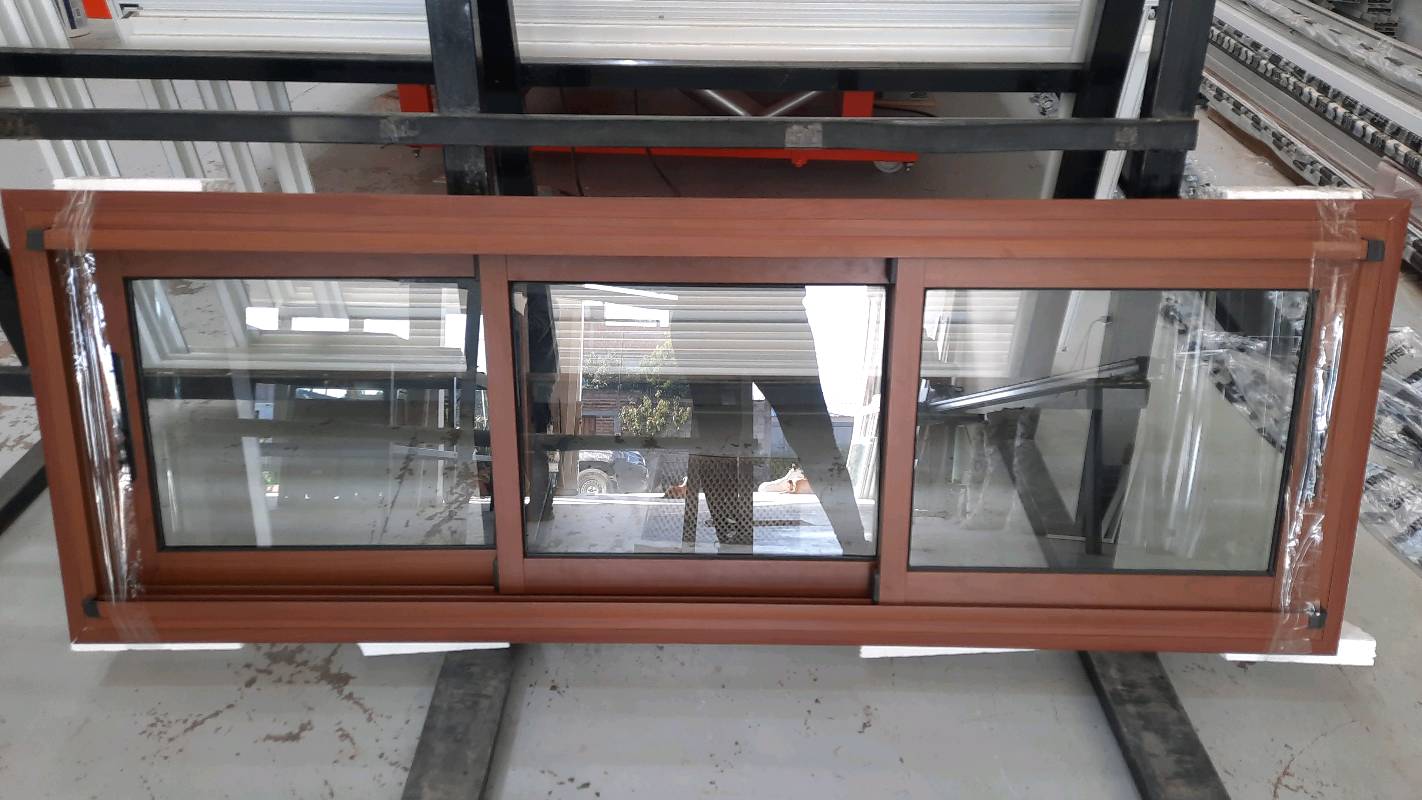 Ventana Corrediza 3 hojas Linea Modena Aluminio Simil Madera. en San ...