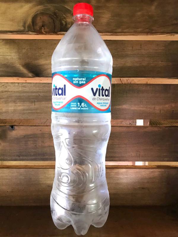 Agua mineral Vital con o sin gas en Providencia