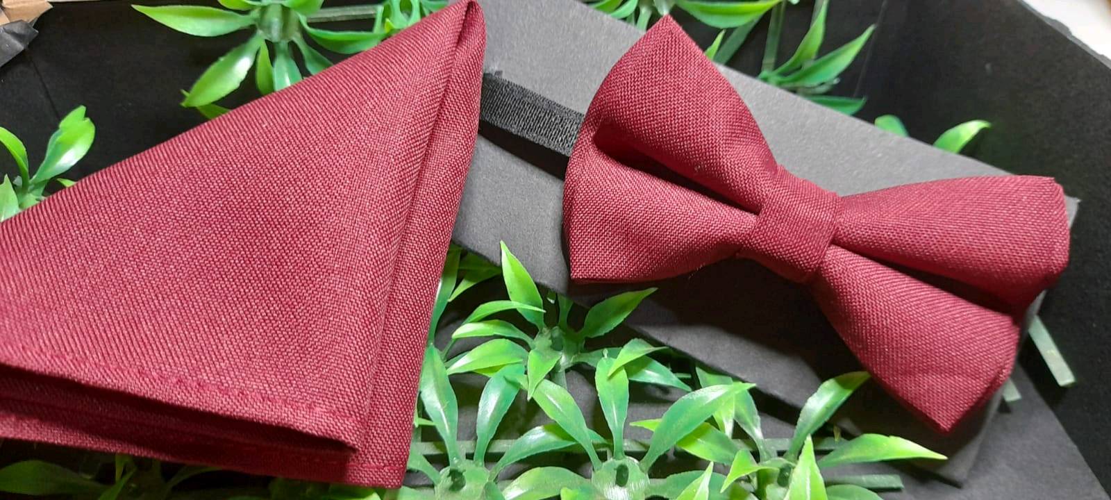 Corbatines con pañuelo para caballero o niño en Quito