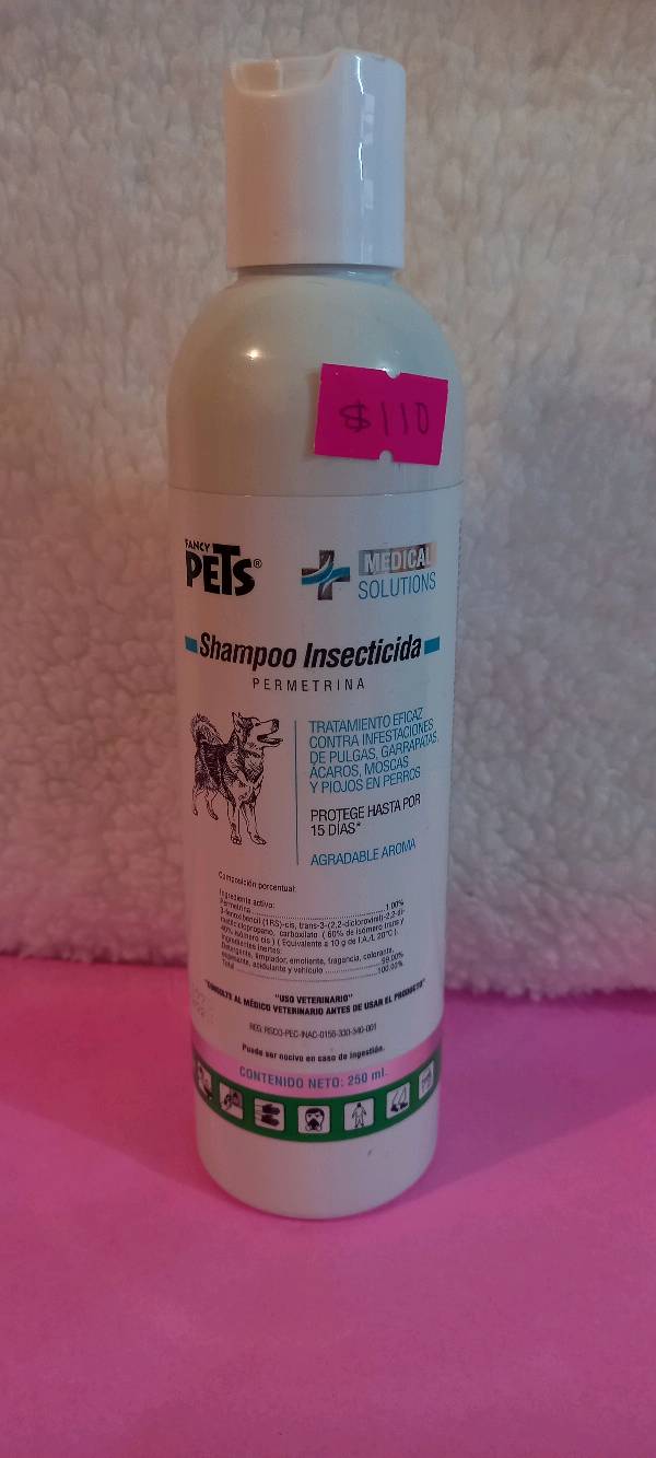 Shampoo insecticida