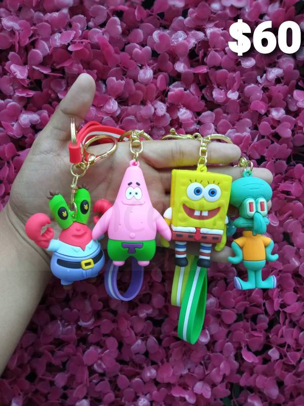 LLAVEROS DE PERSONAJES🥺🙉 en Valladolid