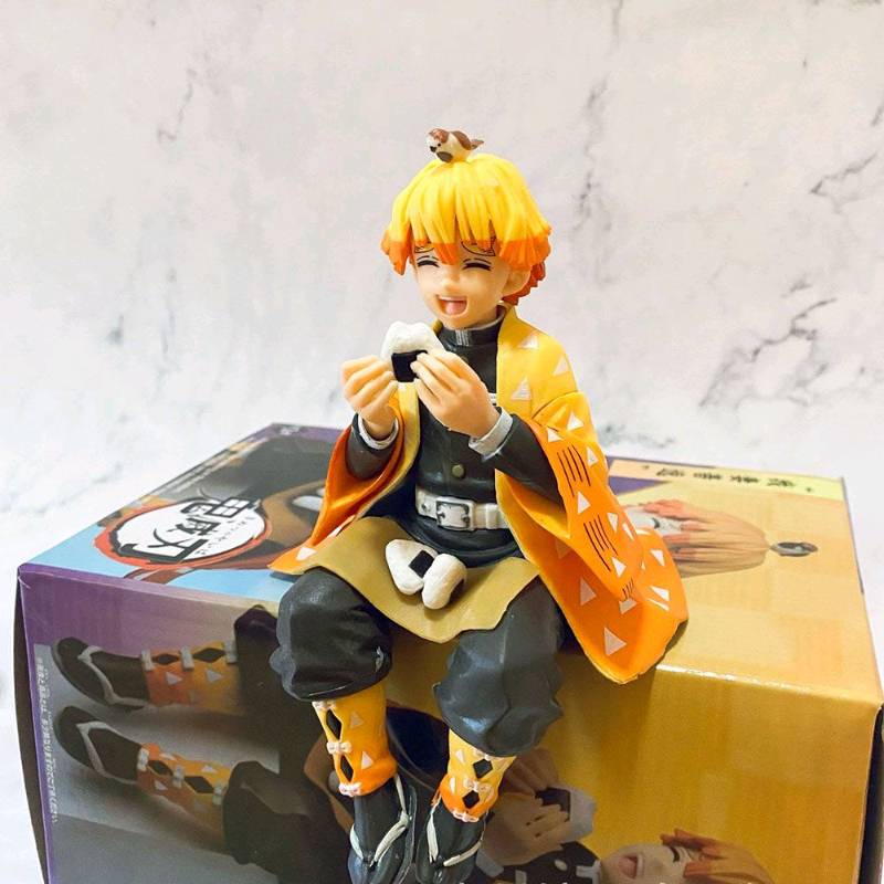 Figuras de DEMON SLAYER sentado con bola de arroz en La Paz
