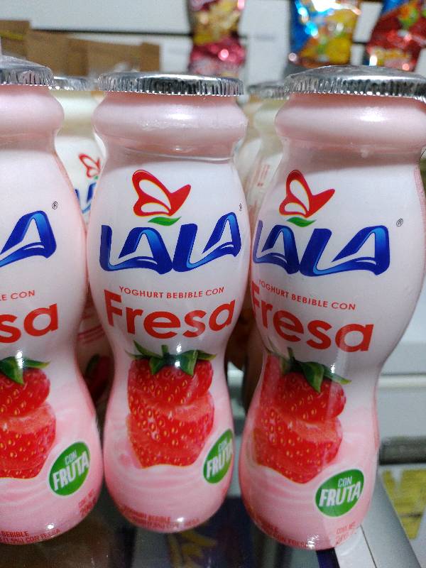 Lala bebible en Ciudad de Guatemala