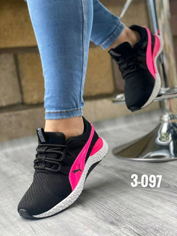 PUMA DAMA 😍💞👣 en Panama