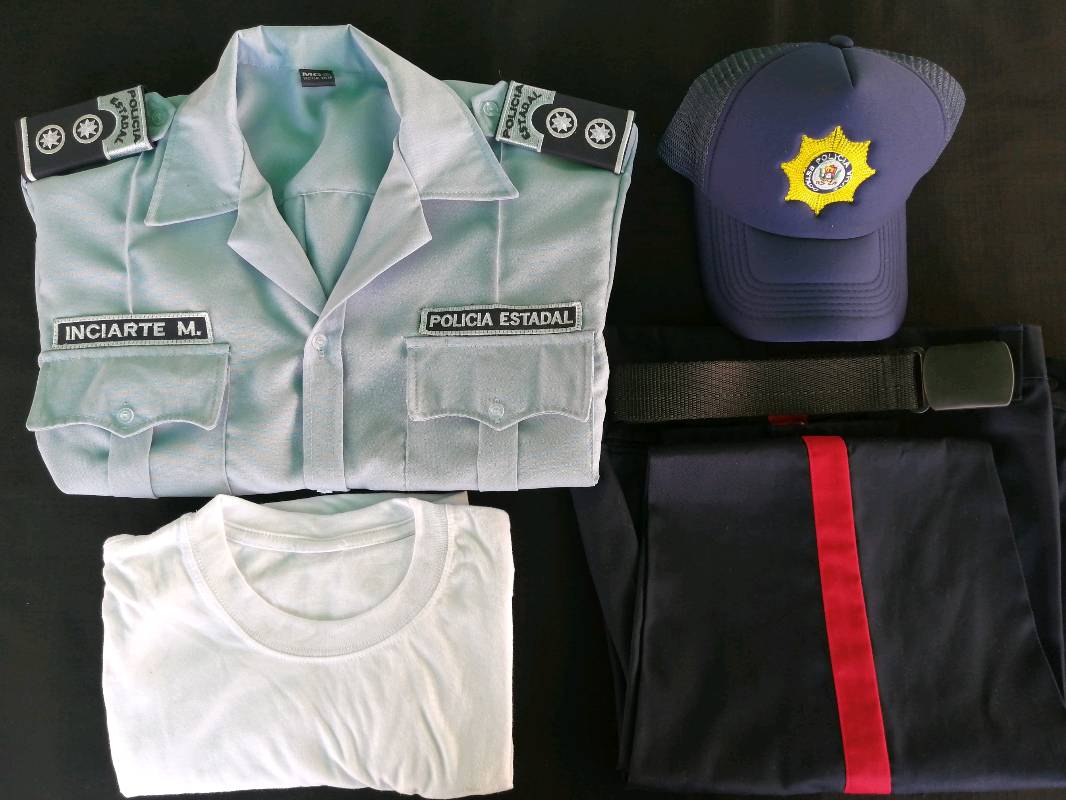 uniforme Policia Estadal en Chacao