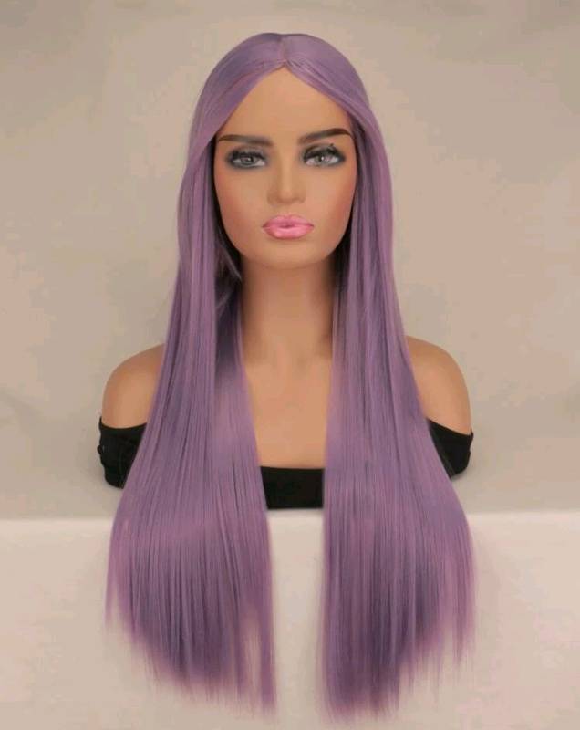 Peluca sintética largo recto lila en Caracas