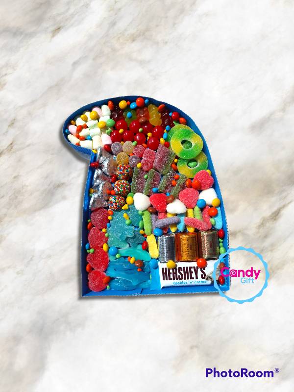 Flork Comiendo Helado en Tegucigalpa