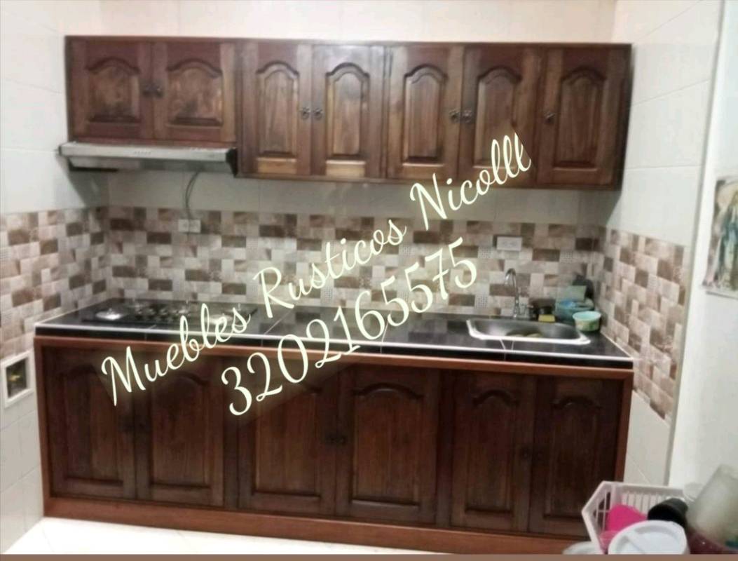 Cocinas integrales madera maciza acabado colonial