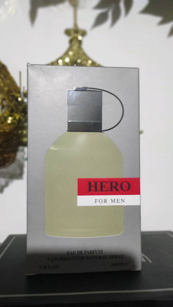 Hugo BOSS Red/Tradicional en Santiago