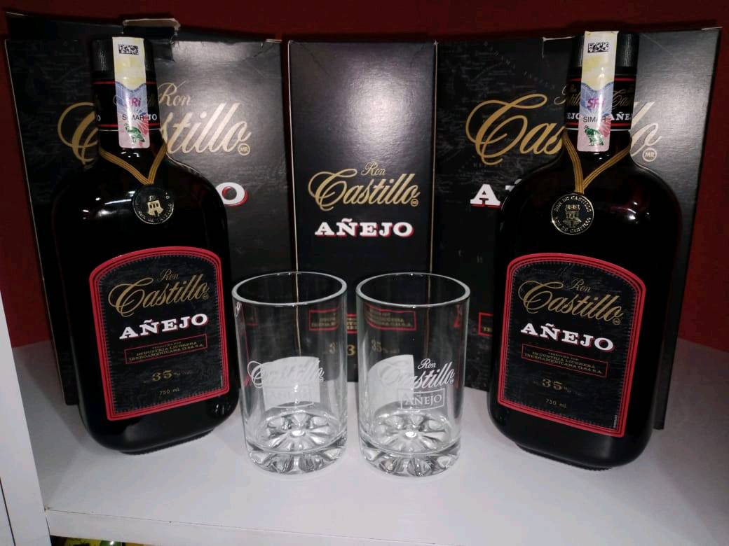 Ron castillo Añejo + vaso en Quito