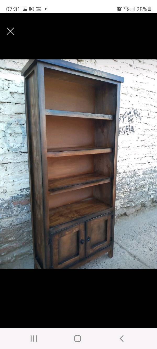 Librero rustico en Santiago