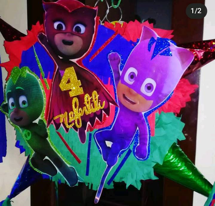Piñata de Picos Héroes en Pijamas en Valencia