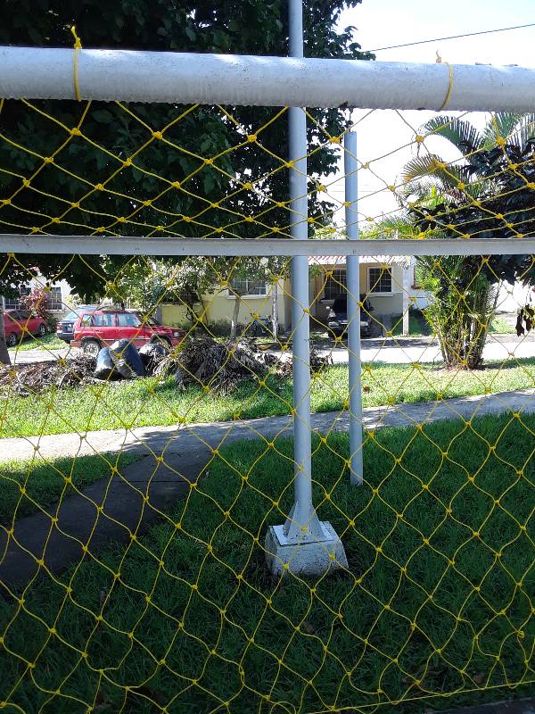 Redes o mayas de todos los deportes se hacen a la medida en San Miguel