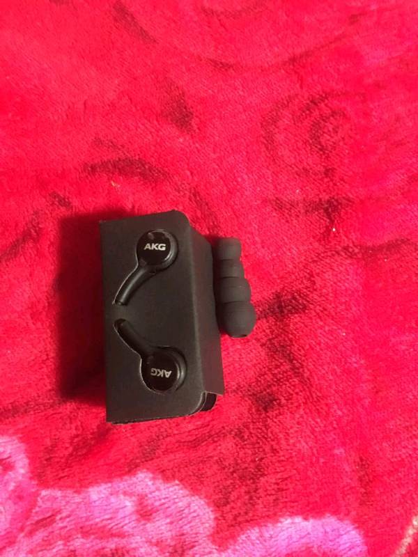 Audífonos AKG Samsung s8 en Santo Domingo