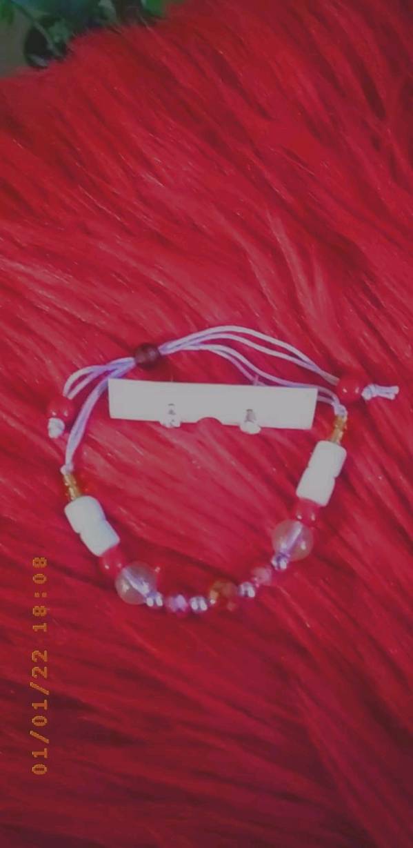 Manilla de varios colores en Bogota