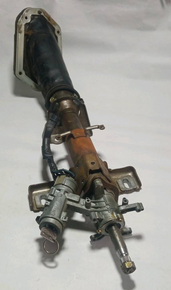 Caña de dirección Toyota Corolla Ávila con swichera y llave en Caracas