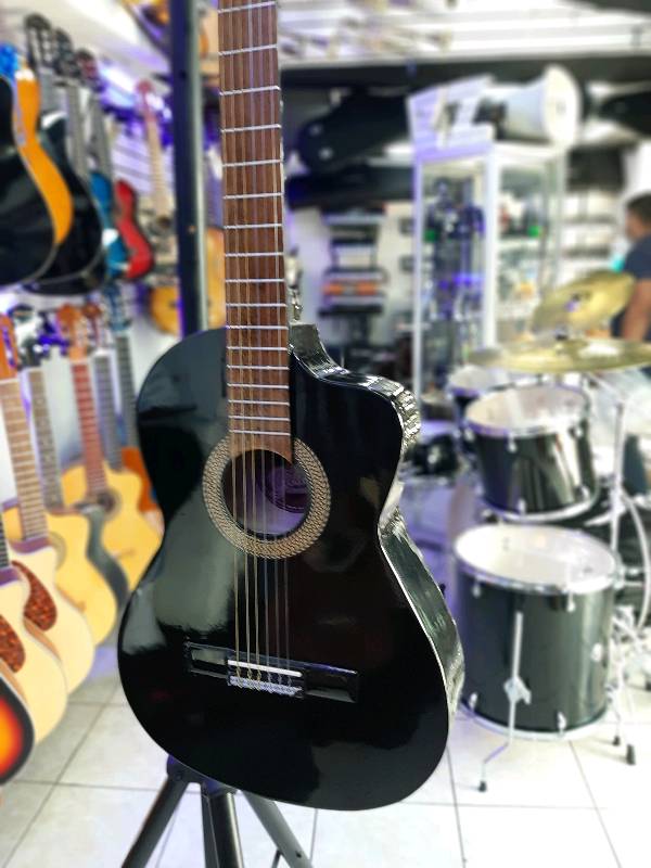 GUITARRA ACUSTICA CON CORTE GITANA DE PARACHO MEXICO en Quetzaltenango