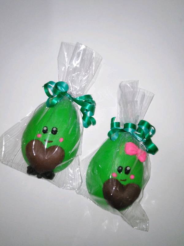 aguacates de chocolate en Popayán