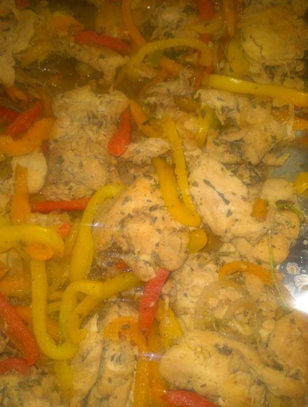 Pechuga ala plancha con vegetales con frito oh papa oh guineito en ...