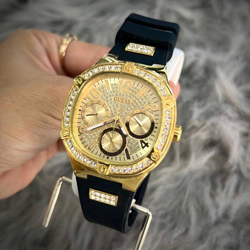 RELOG GUESS HOMBRE GW0619L2 en Chiclayo