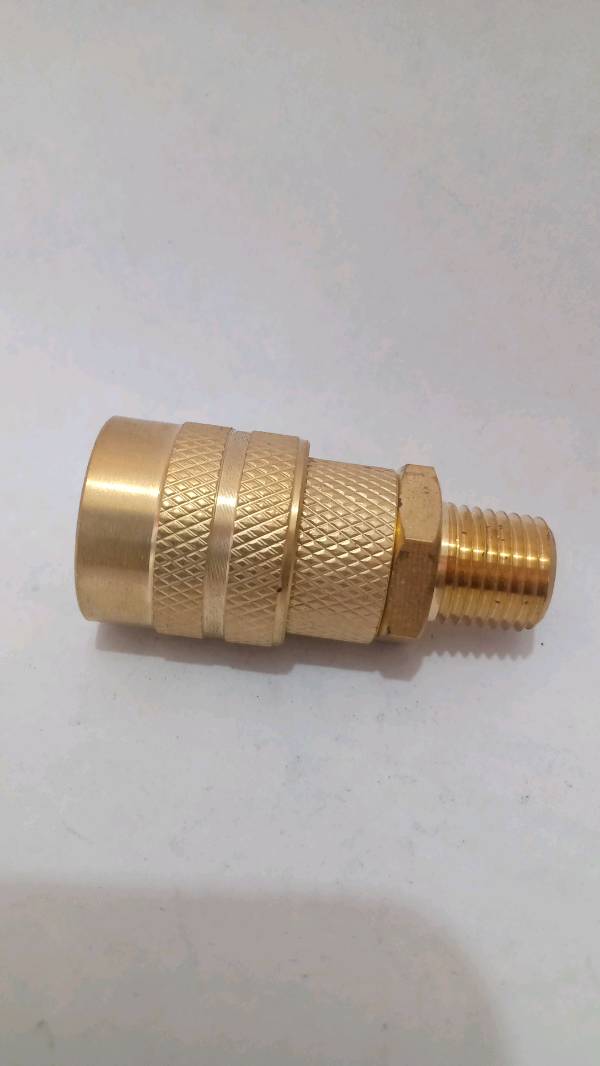 Acople rápido macho 1/4" NPT en Iquitos