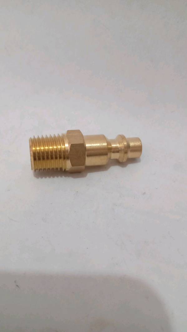 Espiga conector rápido macho 1/4" NPT en Iquitos