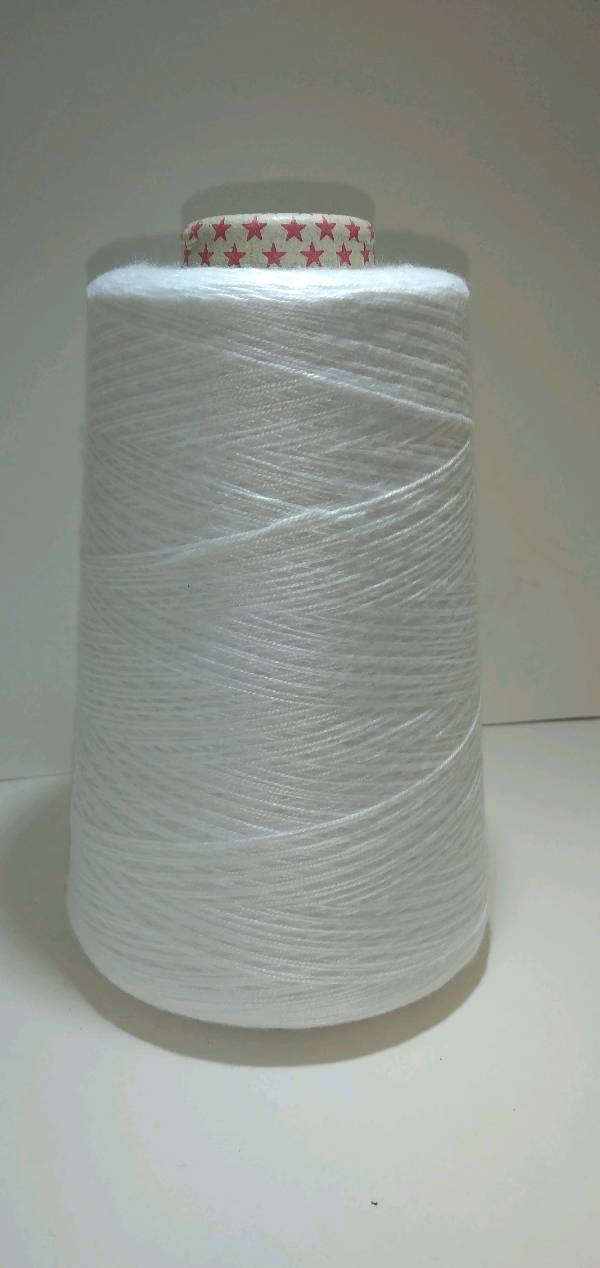 Cono Hilo para tejer fino. en Chillán