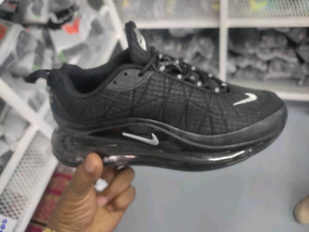 Zapatillas deportivas Nike. en Panamá