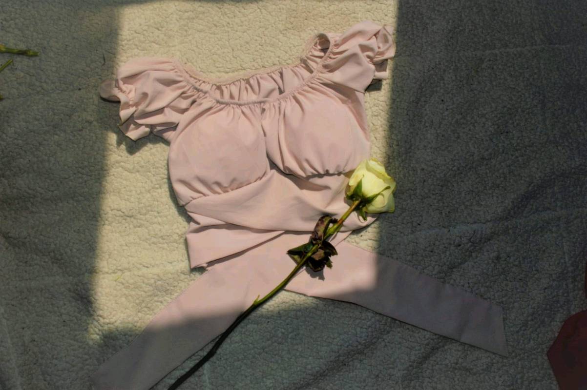 Top palo rosa con lazo en Lima