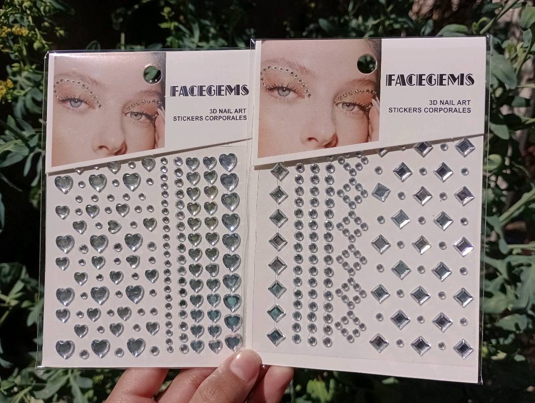 Strass para el rostro con formas (plancha) en San Miguel de Tucumán
