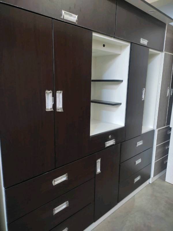 Ropero de melamina de 18mm en Lima