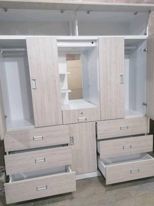 Ropero de melamina de 18mm en Lima