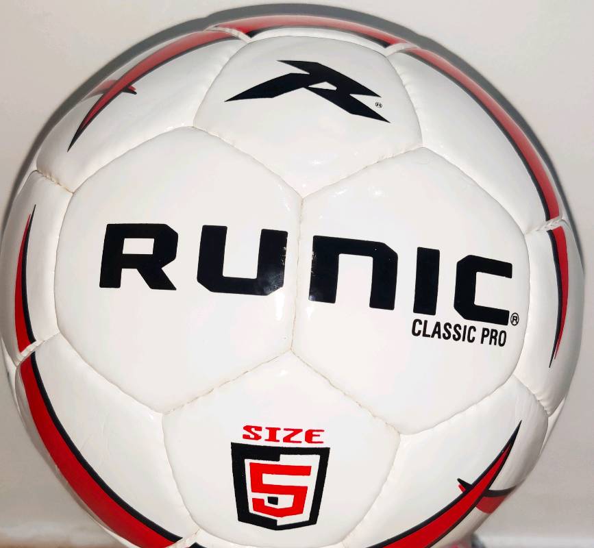 Balón de Fútbol Runic Classic Pro en Caracas