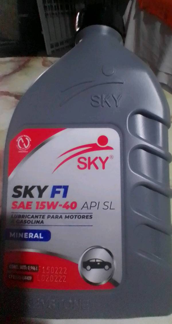 Aceites y lubricantes mineral envasados en Valencia