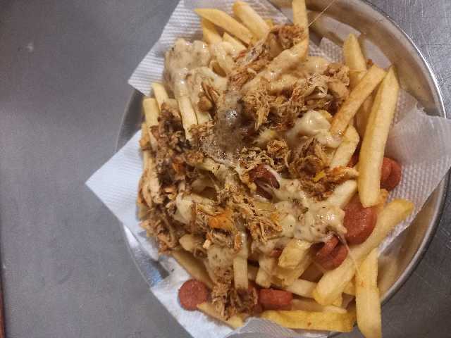 Salchipapa Con Pollo