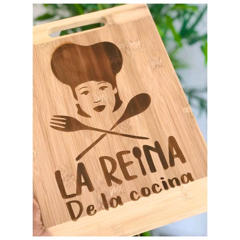 Tabla en madera grabada a laser en Santo Domingo