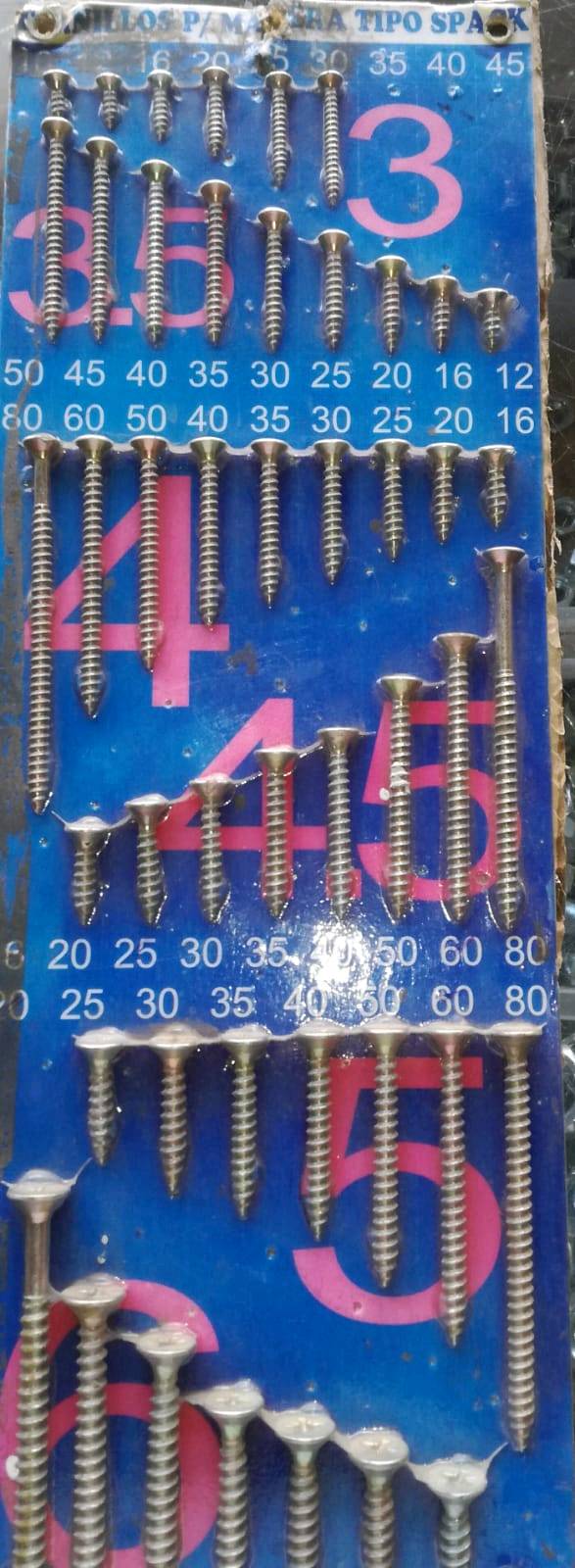 Tornillos spack en Ayacucho