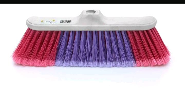 Escoba en Jose Maria Ezeiza