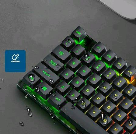 TECLADO CON LUCES LED GAMER en Sevilla