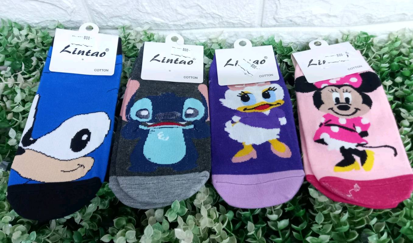 Calcetas de muñecos animados en Puntarenas