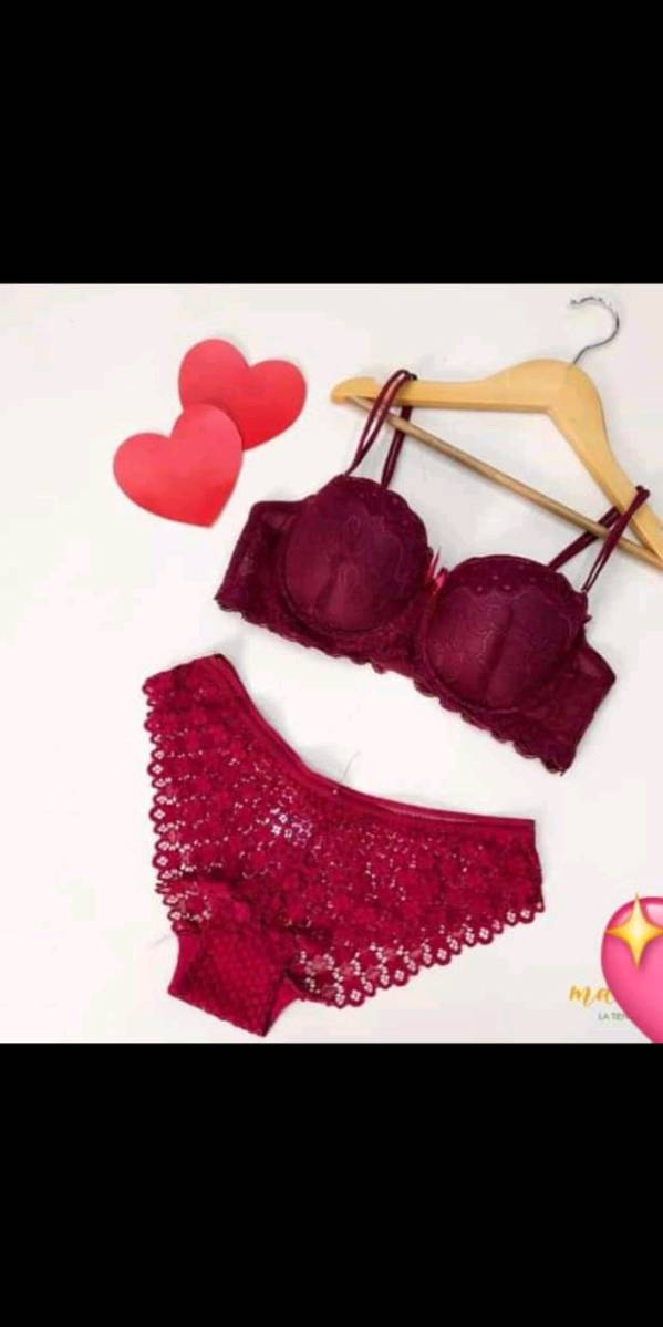 Línea íntima Dama en Alajuela