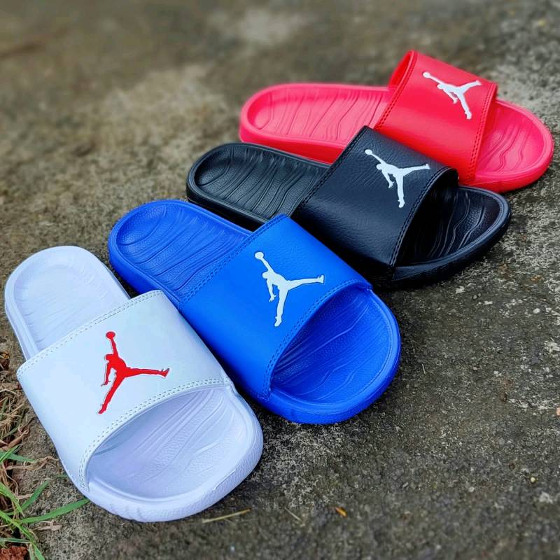 Chinelas Jordan en Managua