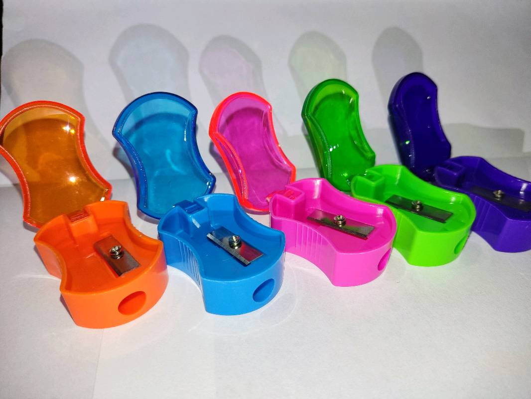 Tajador con tapa contenedora Paq 5pzas varios colores en Yucatán